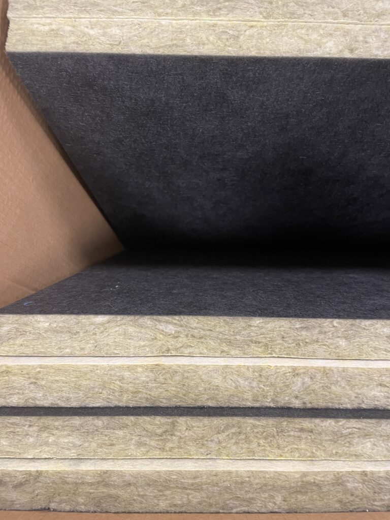 Akustikplader Til montering i loft system sorte » Noiseaway.dk