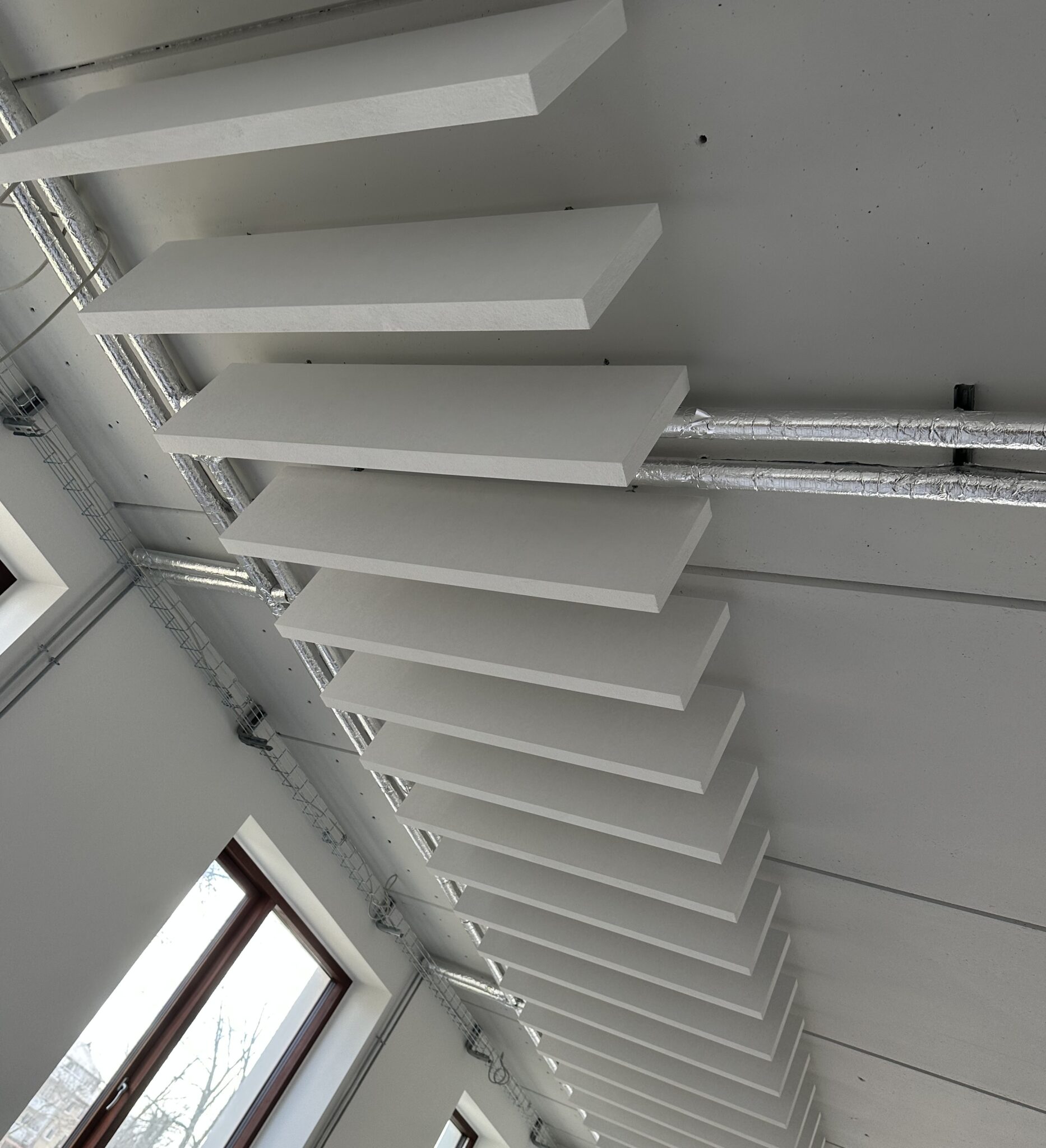 Akustik Bafler til loft montering. » Noiseaway.dk